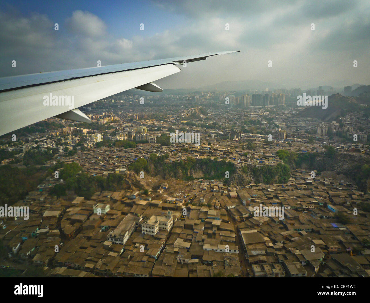 Aerial view slum mumbai maharashtra hi-res stock photography and images ...