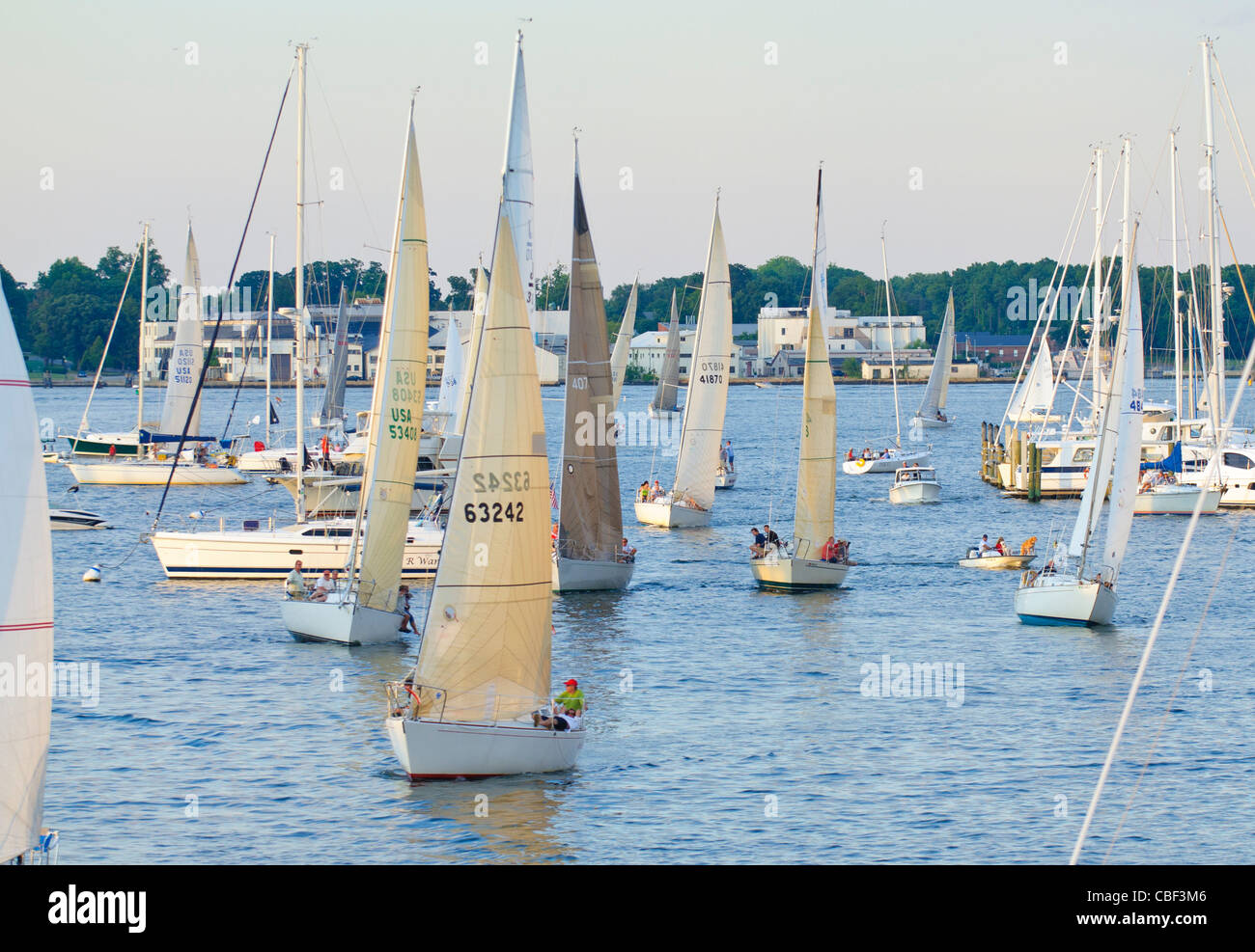 Wednesday night sailing hi-res stock photography and images - Alamy