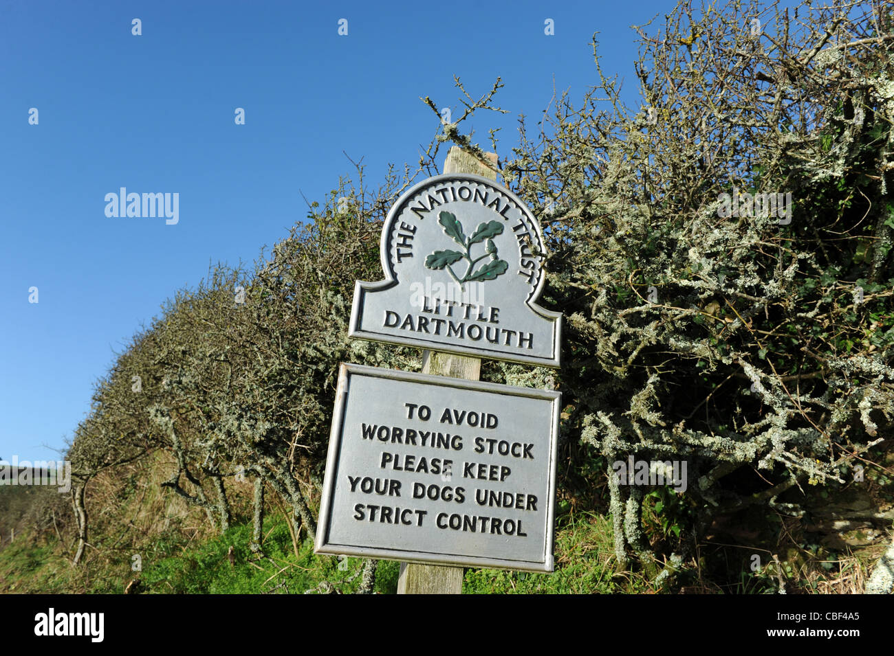 National trust signs hi-res stock photography and images - Alamy