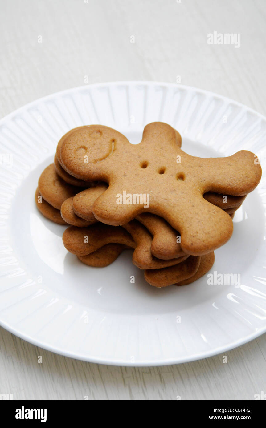 Gingerbread men stacked hi-res stock photography and images - Alamy