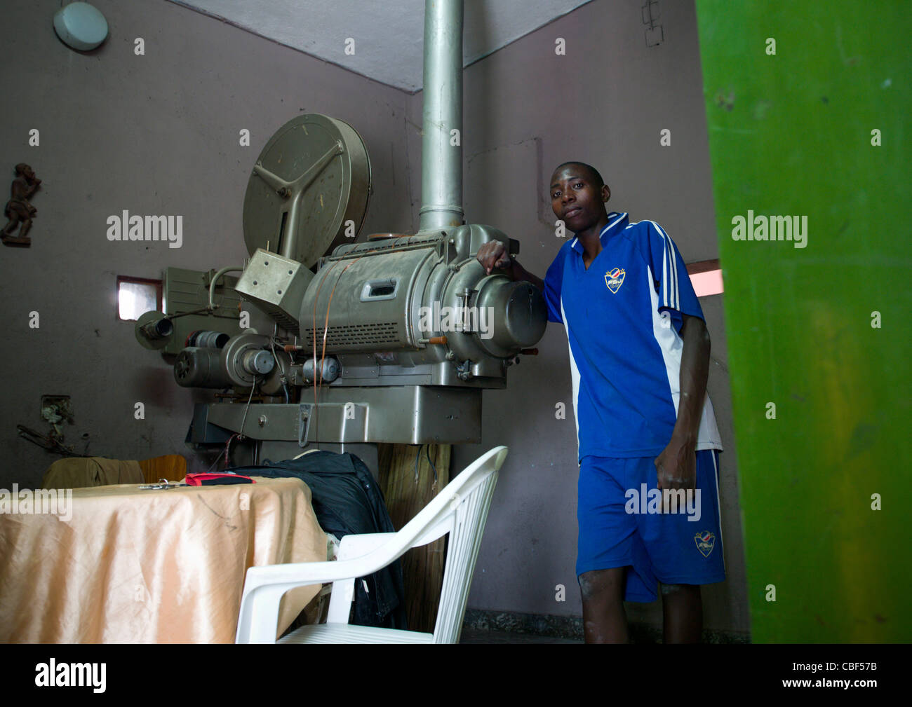 Projectionist hi-res stock photography and images - Alamy