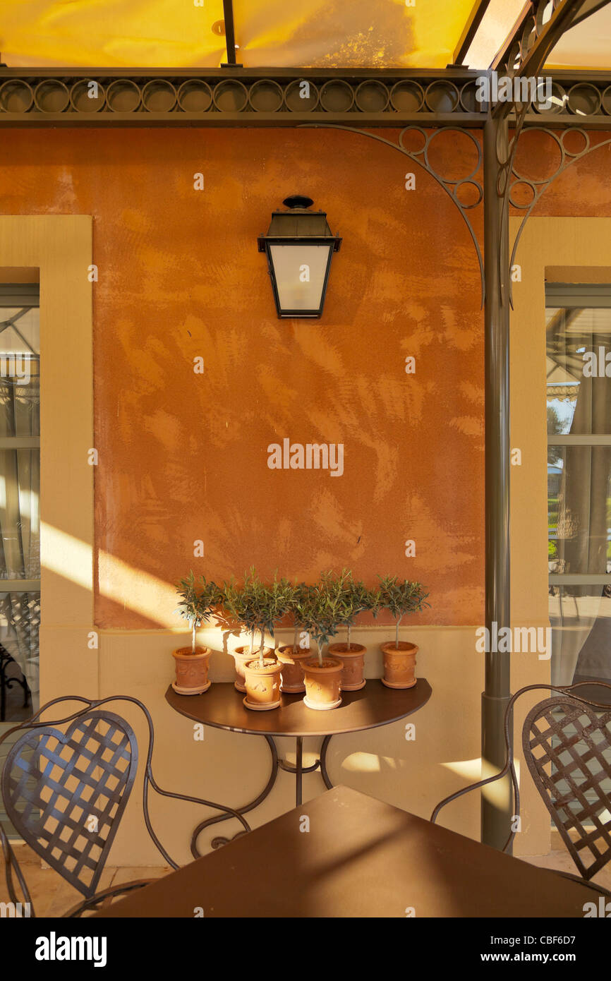 A TOP-grade table on the veranda., HOTEL DU CASTELLET,5 stud Relay and ...