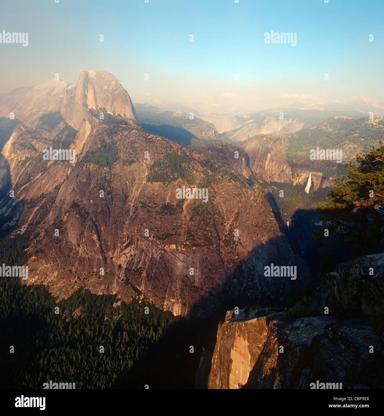 Yosemite half dome nevada fall hi-res stock photography and images - Alamy