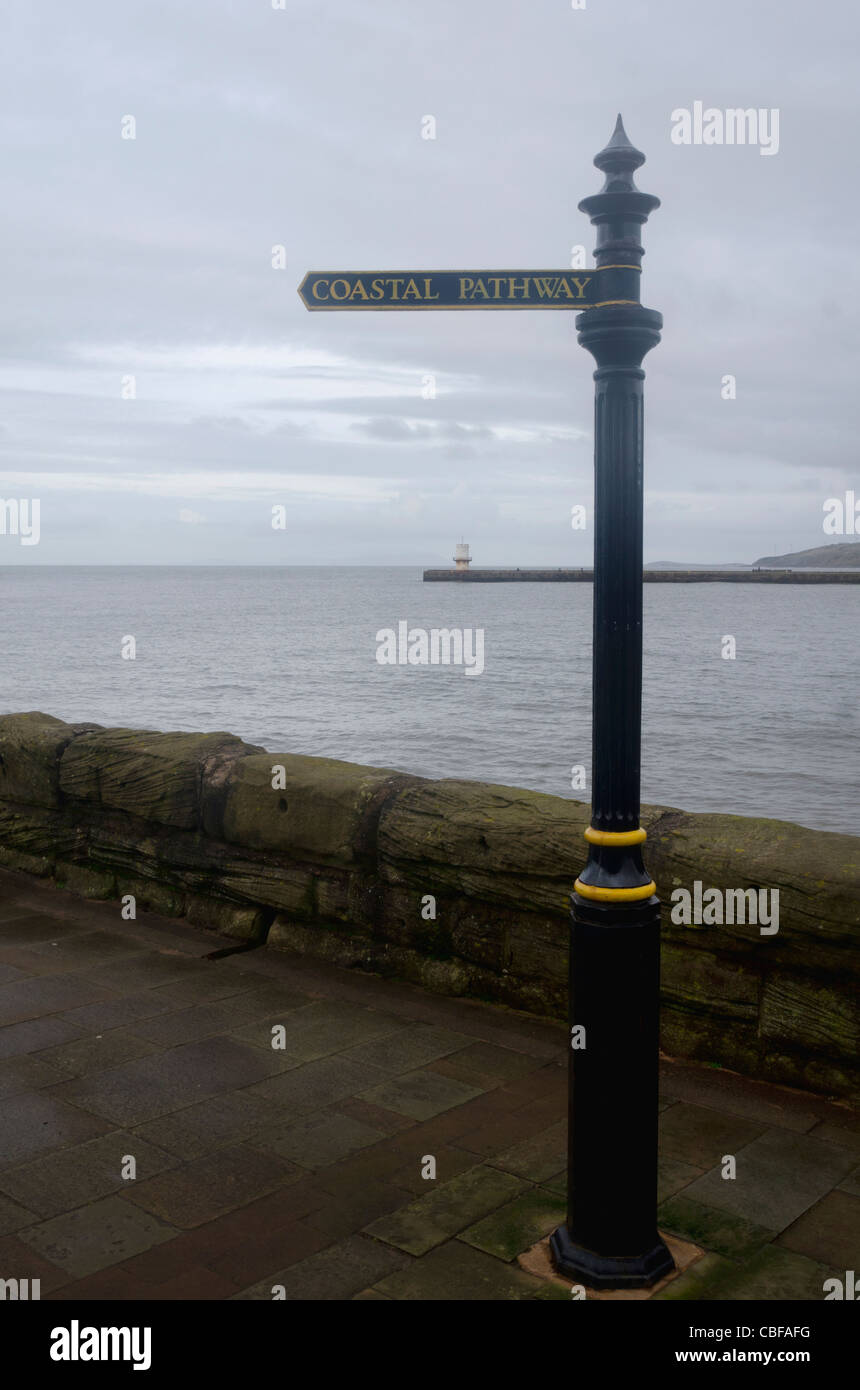 Pathway sign hi-res stock photography and images - Alamy