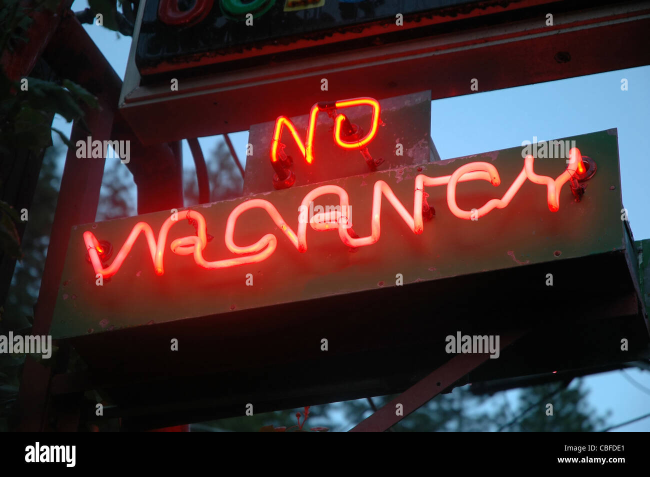 No Vacancy Neon Sign Stock Photo - Alamy