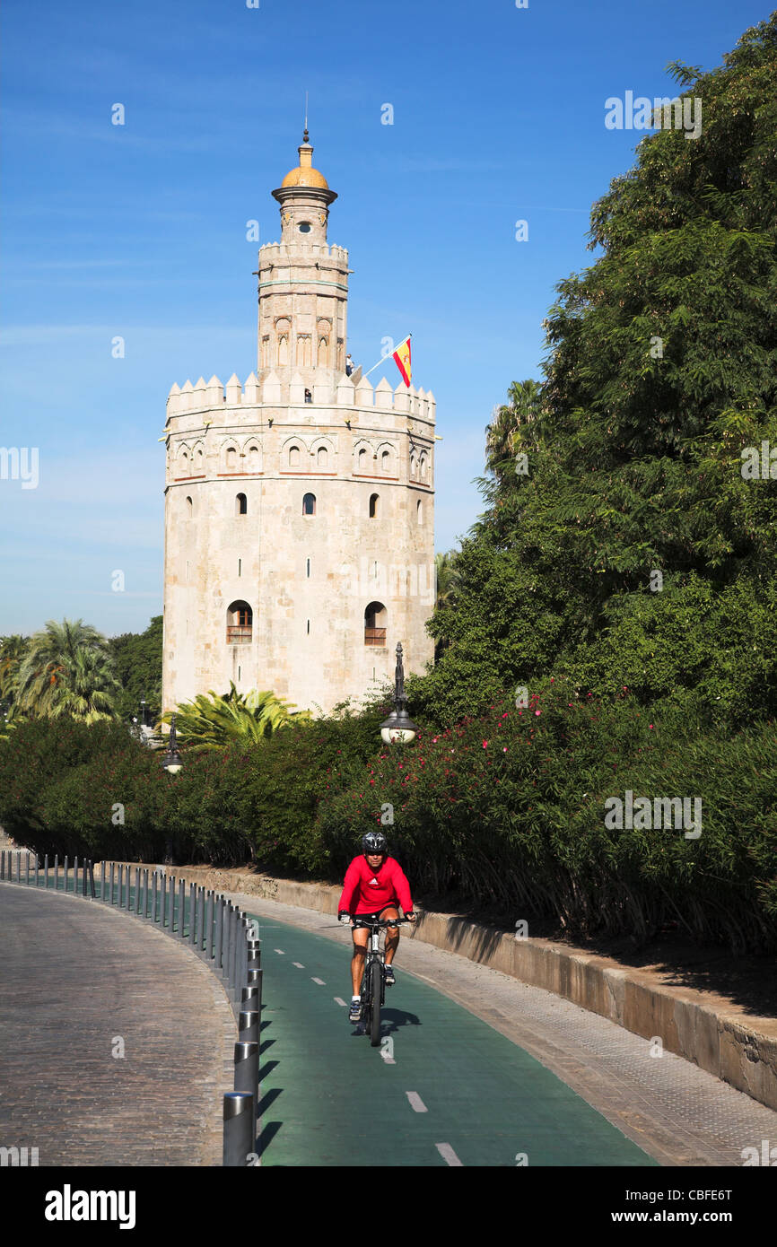 Seville cycling route hi-res stock photography and images - Alamy