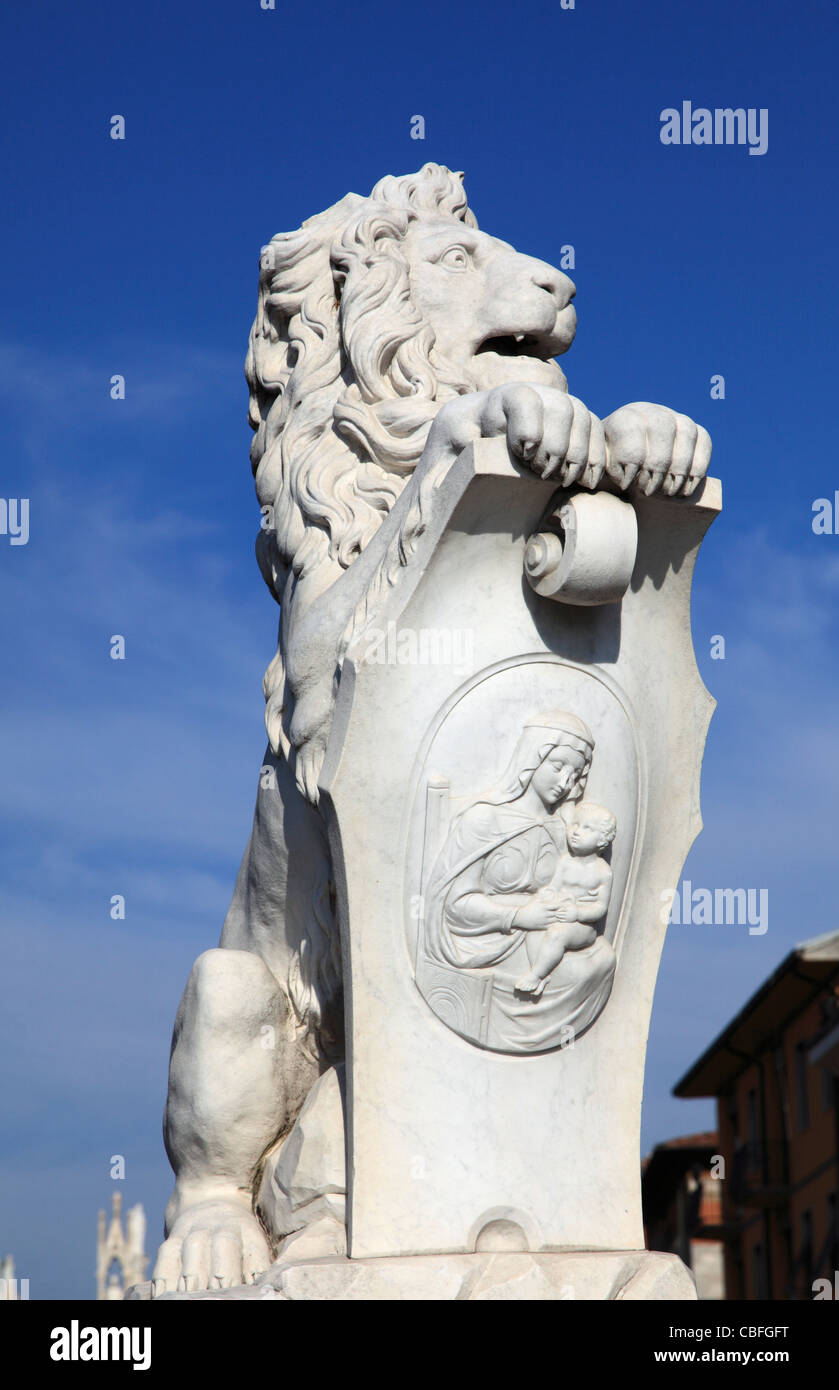 Italy, Tuscany, Pisa, Ponte della Cittadella, lion statue Stock Photo ...