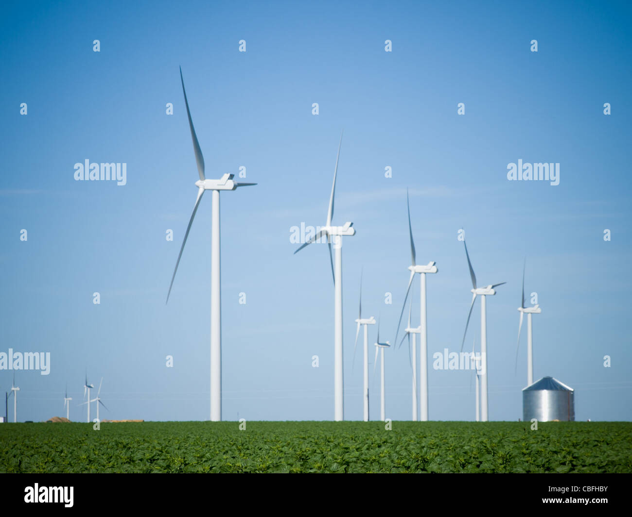 Wind turbines farm in Eastern Colorado Stock Photo - Alamy