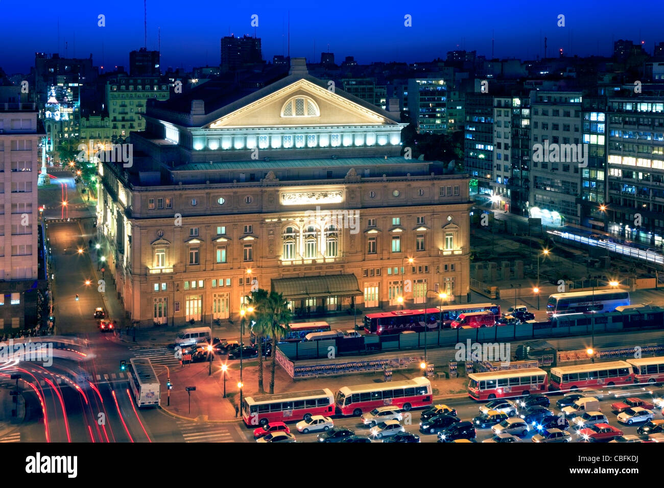 Colon Theater, after the bicentenarian celebration and its restauration ...