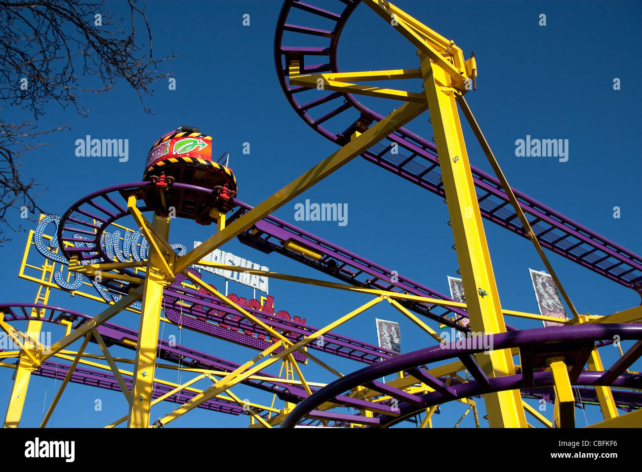 Fair ground winter wonderland hyde hi-res stock photography and images ...
