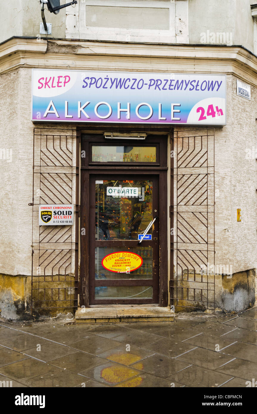Corner shop shelves hi-res stock photography and images - Alamy