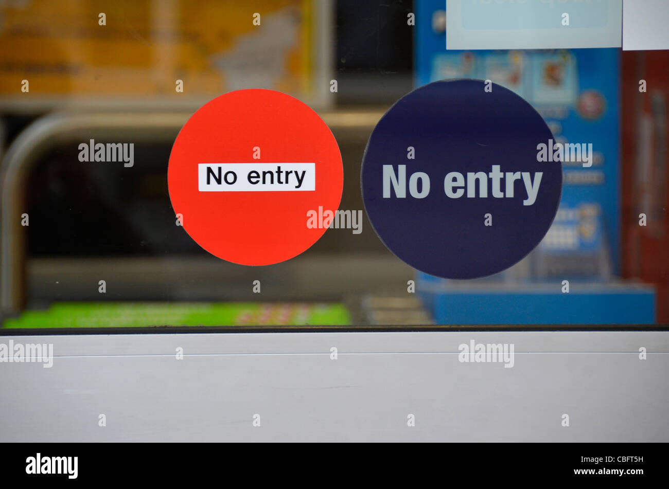 No entry sign uk sticker hi-res stock photography and images - Alamy