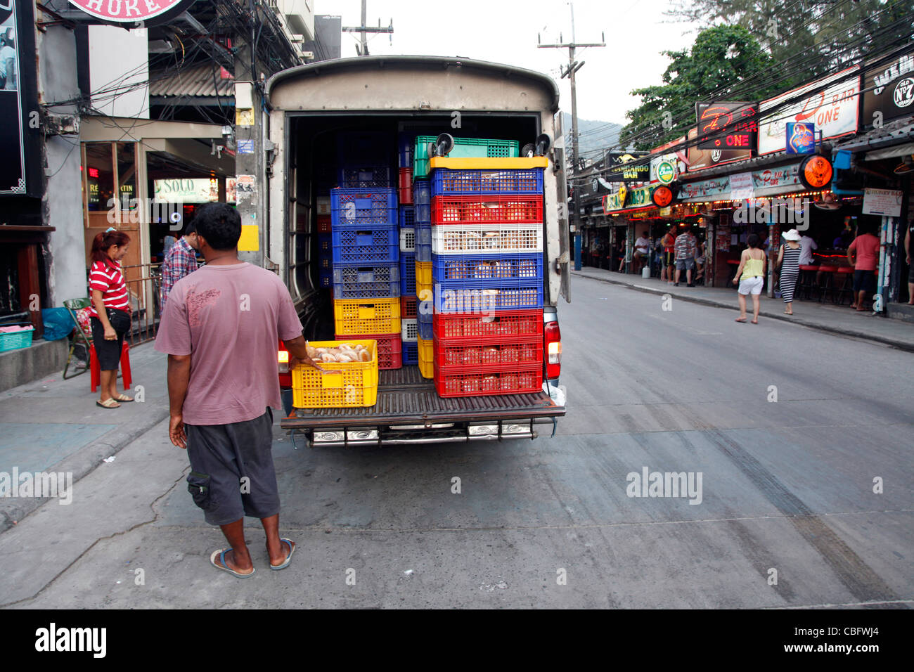 Food delivery van hi-res stock photography and images - Alamy