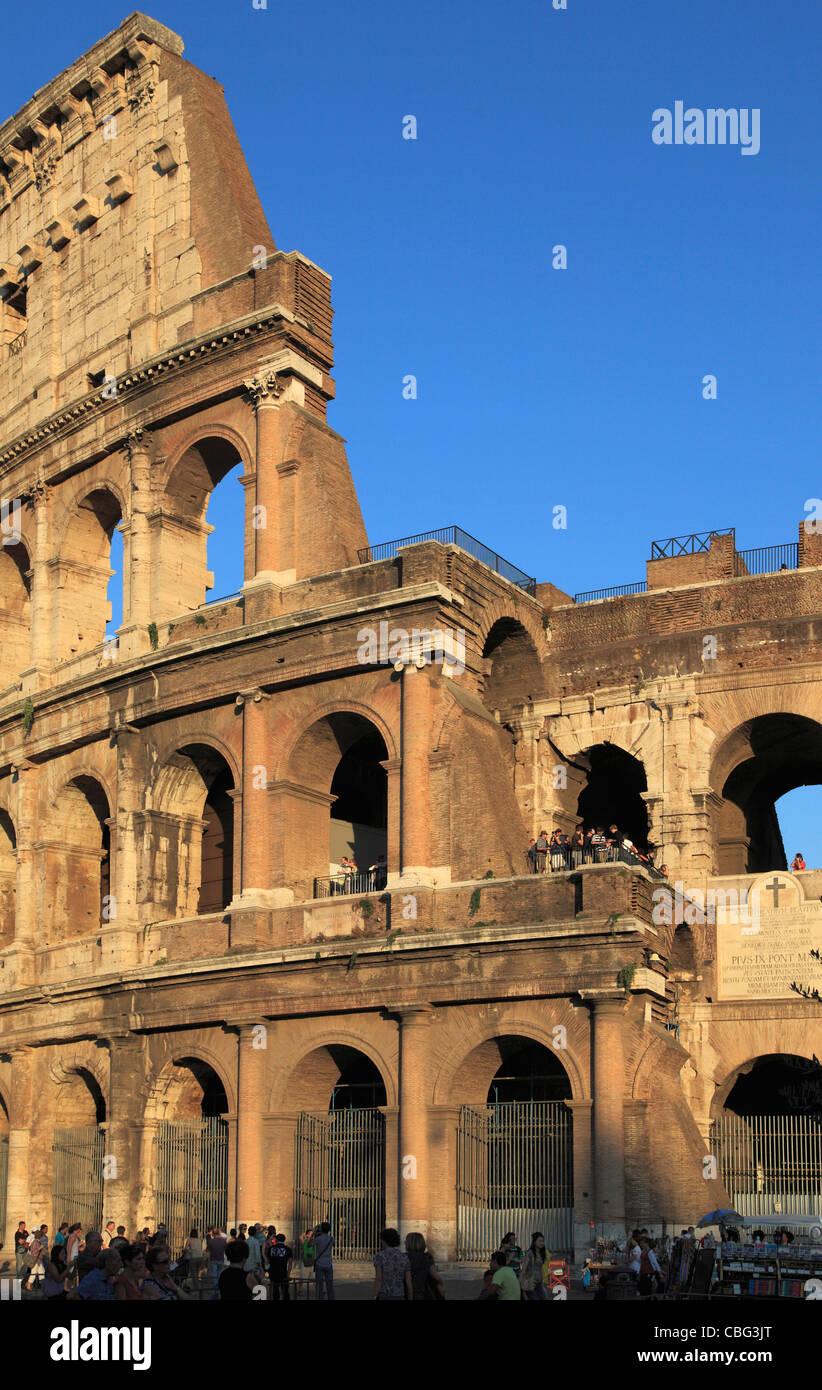 Rome italy colosseum vertical hi-res stock photography and images - Alamy