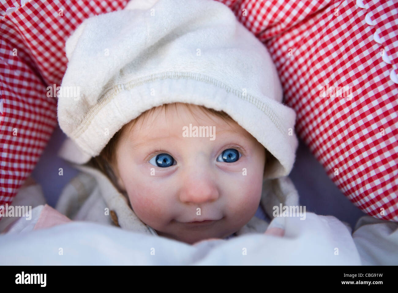 Baby wearing blue hi-res stock photography and images - Alamy