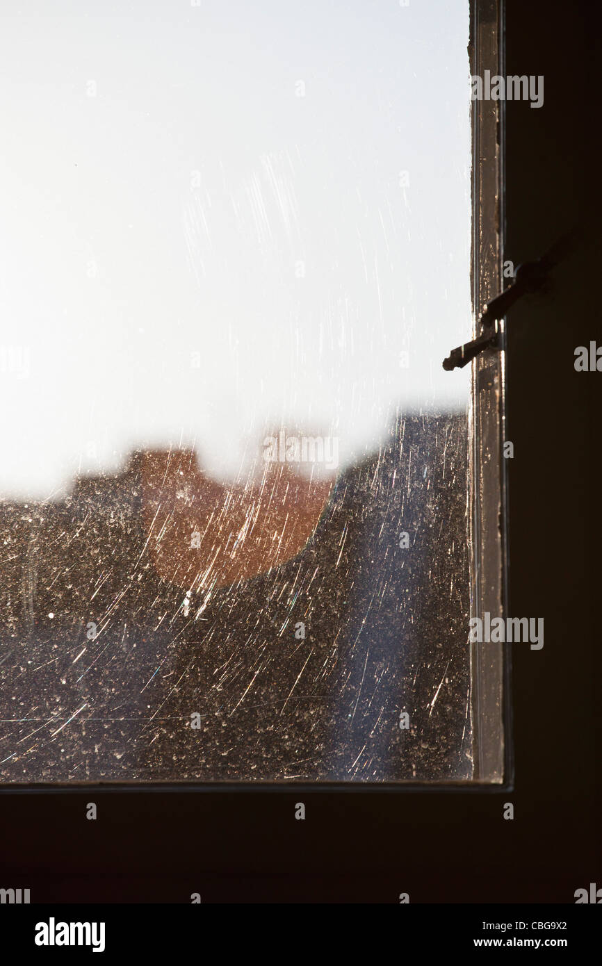 Sunlight coming through glass window hi-res stock photography and ...