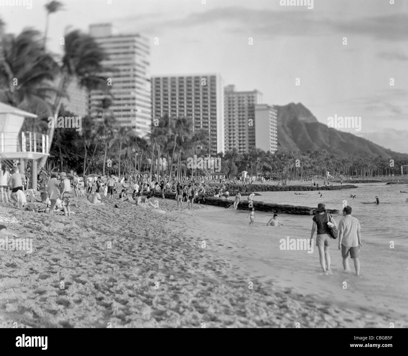 Pacific ocean from beach Black and White Stock Photos & Images - Alamy