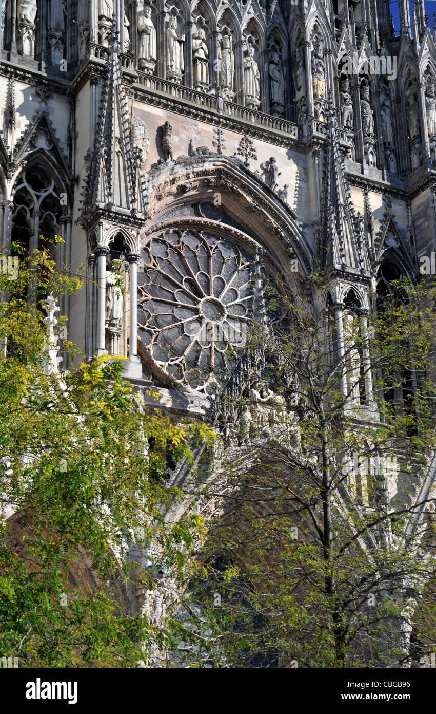 Rose window reims cathedral france hi-res stock photography and images ...