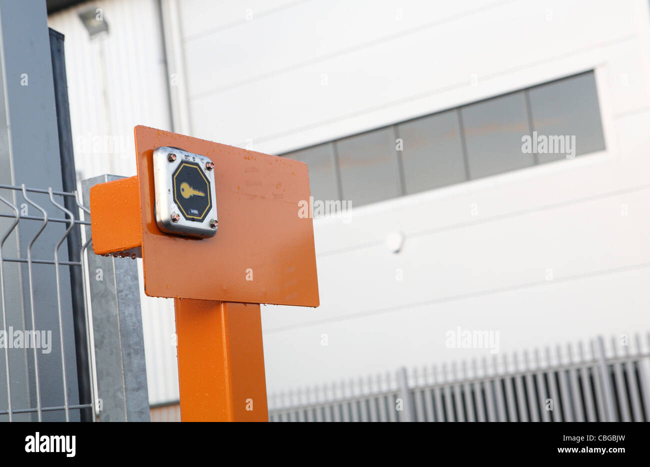 Factory gate hi-res stock photography and images - Alamy