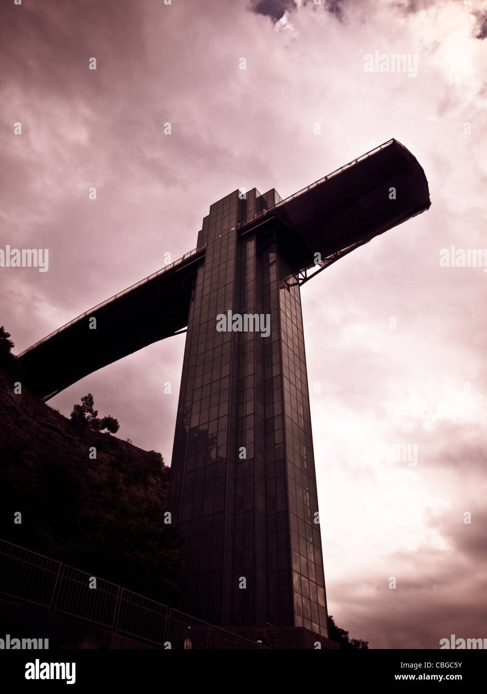 Observation tower and bridge at Niagara Falls on US side Stock Photo ...