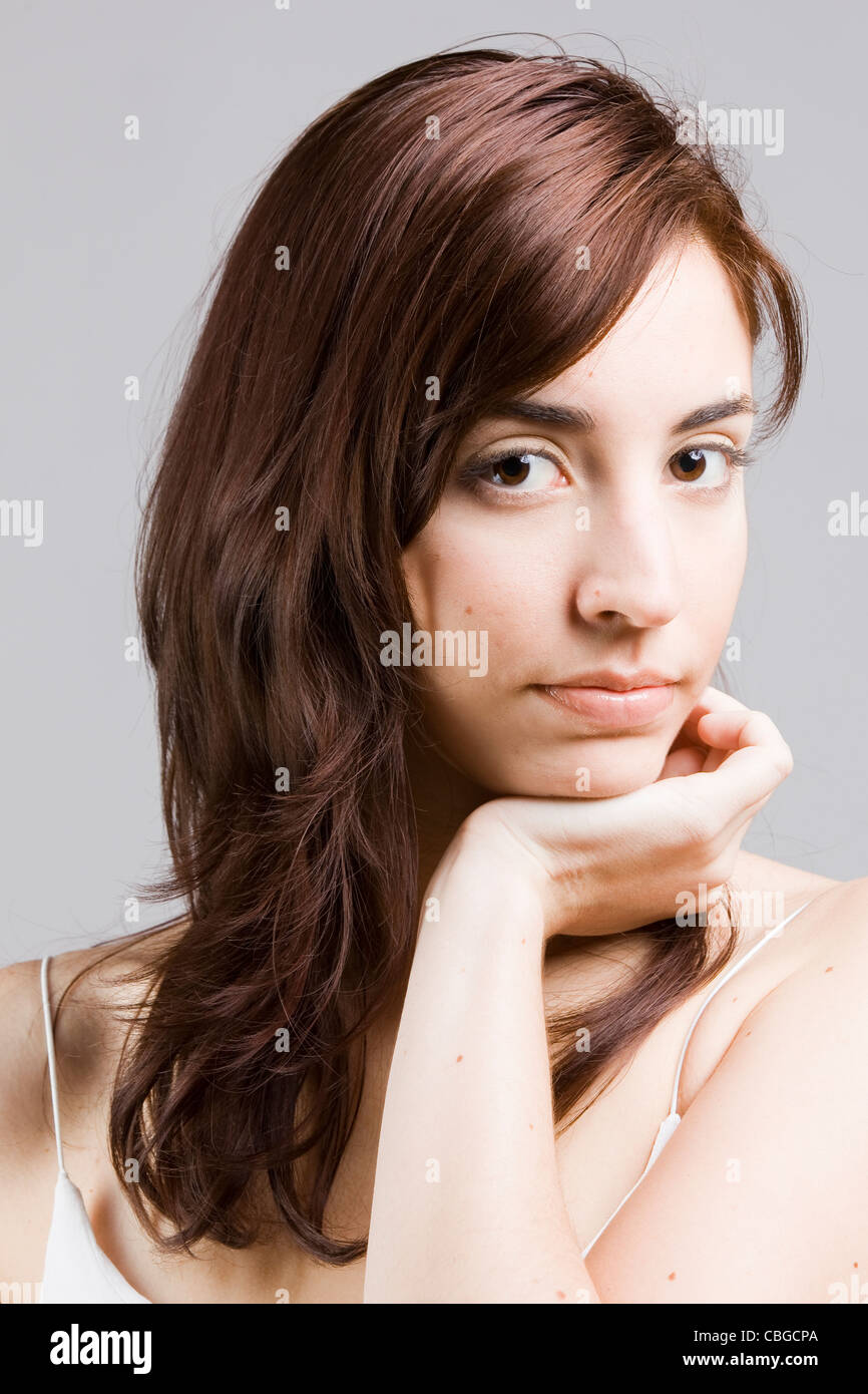 real girl in natural poses during a shooting Stock Photo - Alamy
