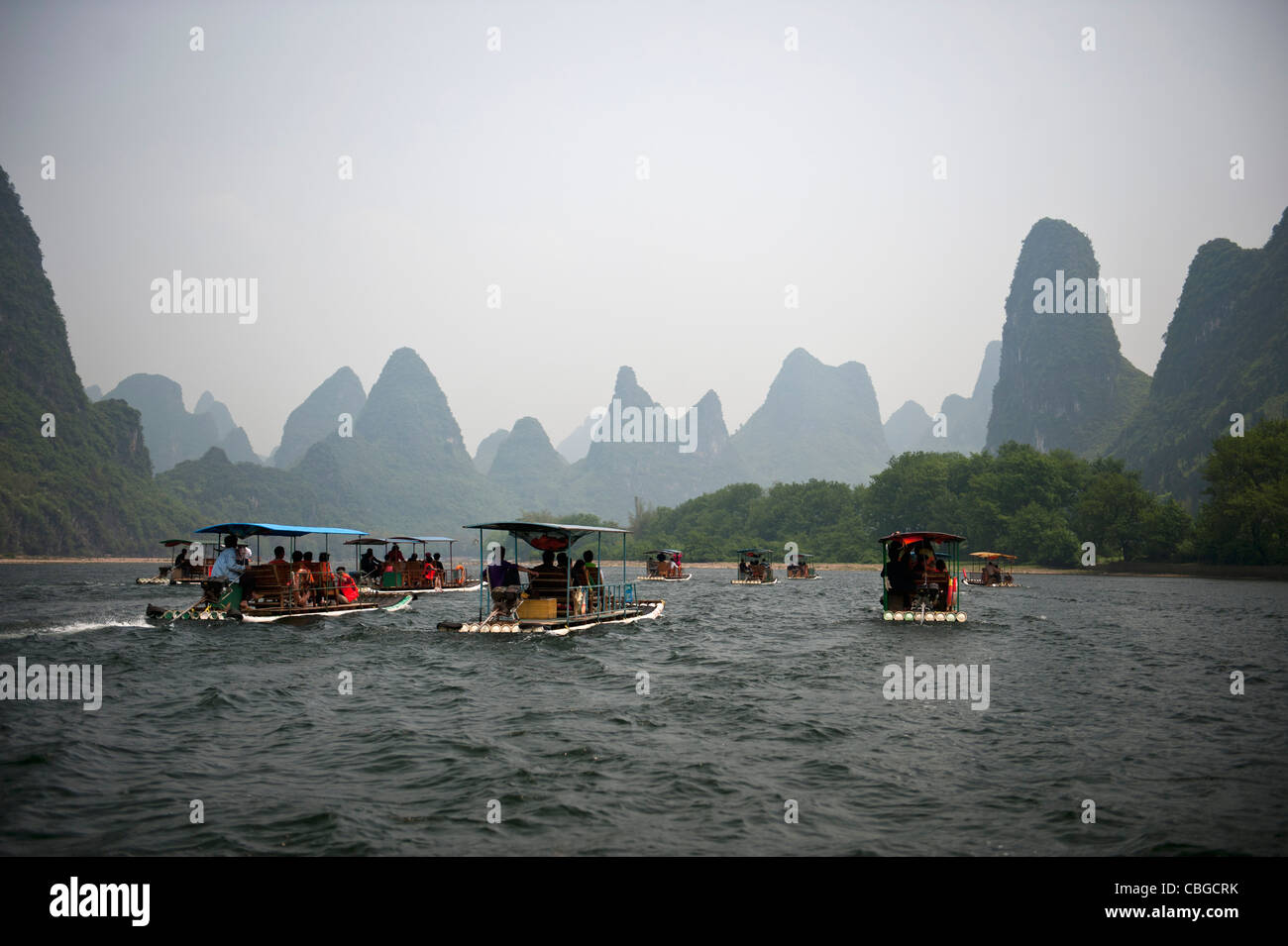 Boats in li river hi-res stock photography and images - Alamy