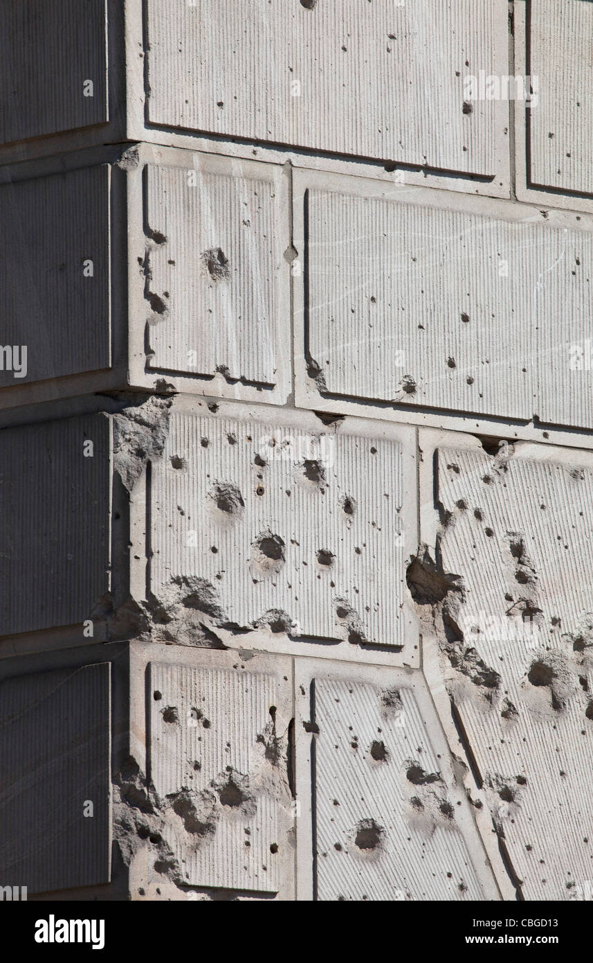 Bullet holes on building hi-res stock photography and images - Alamy