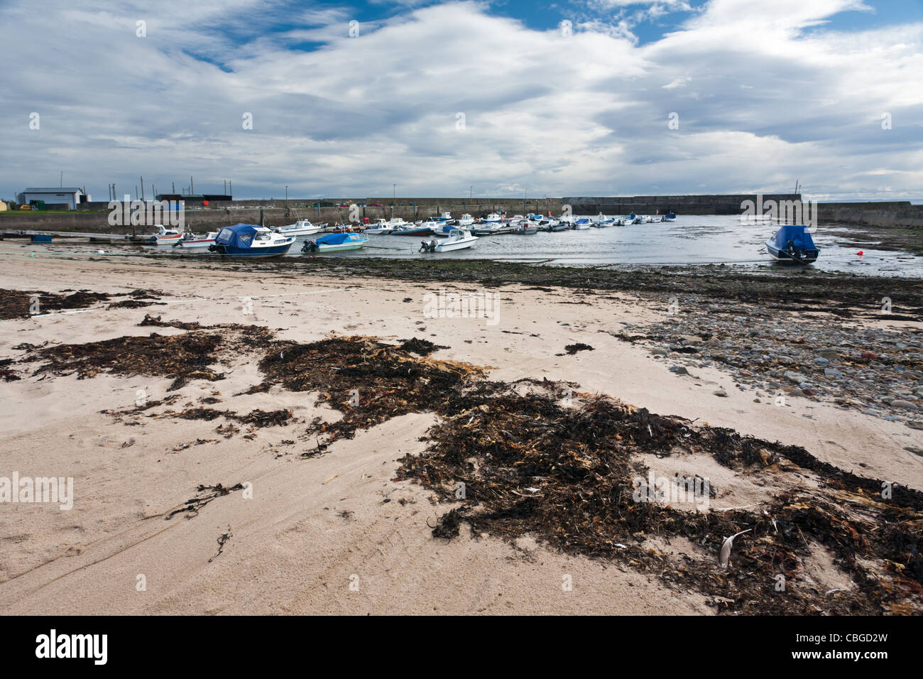 Village balintore hi-res stock photography and images - Alamy