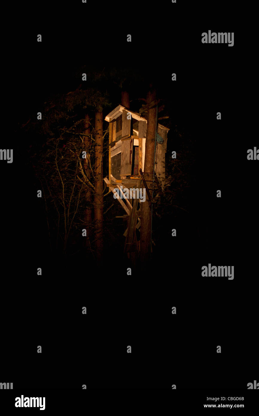 Spooky urban scene hi-res stock photography and images - Alamy