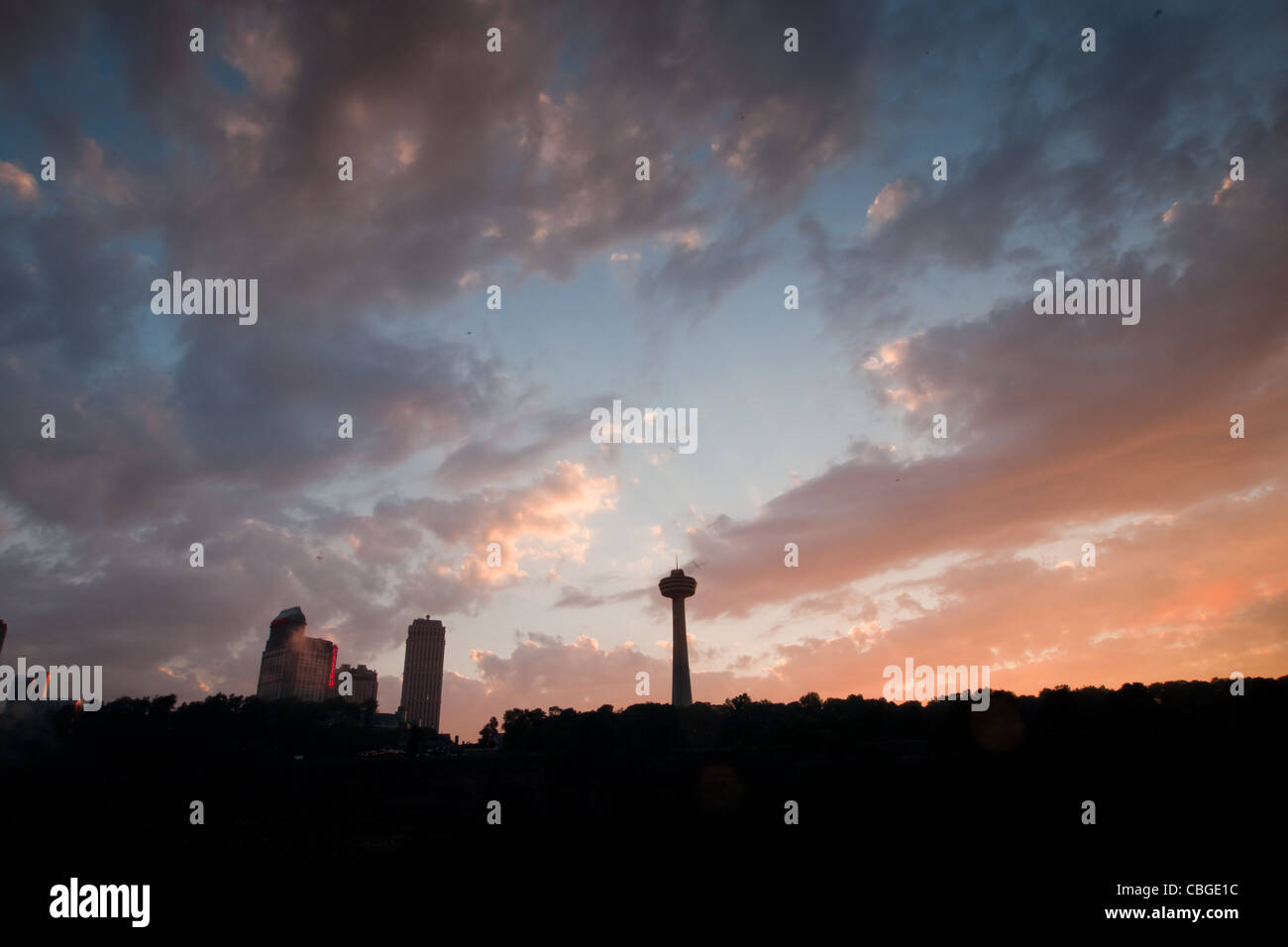 Skylon tower at Niagara Falls. View from US side Stock Photo - Alamy