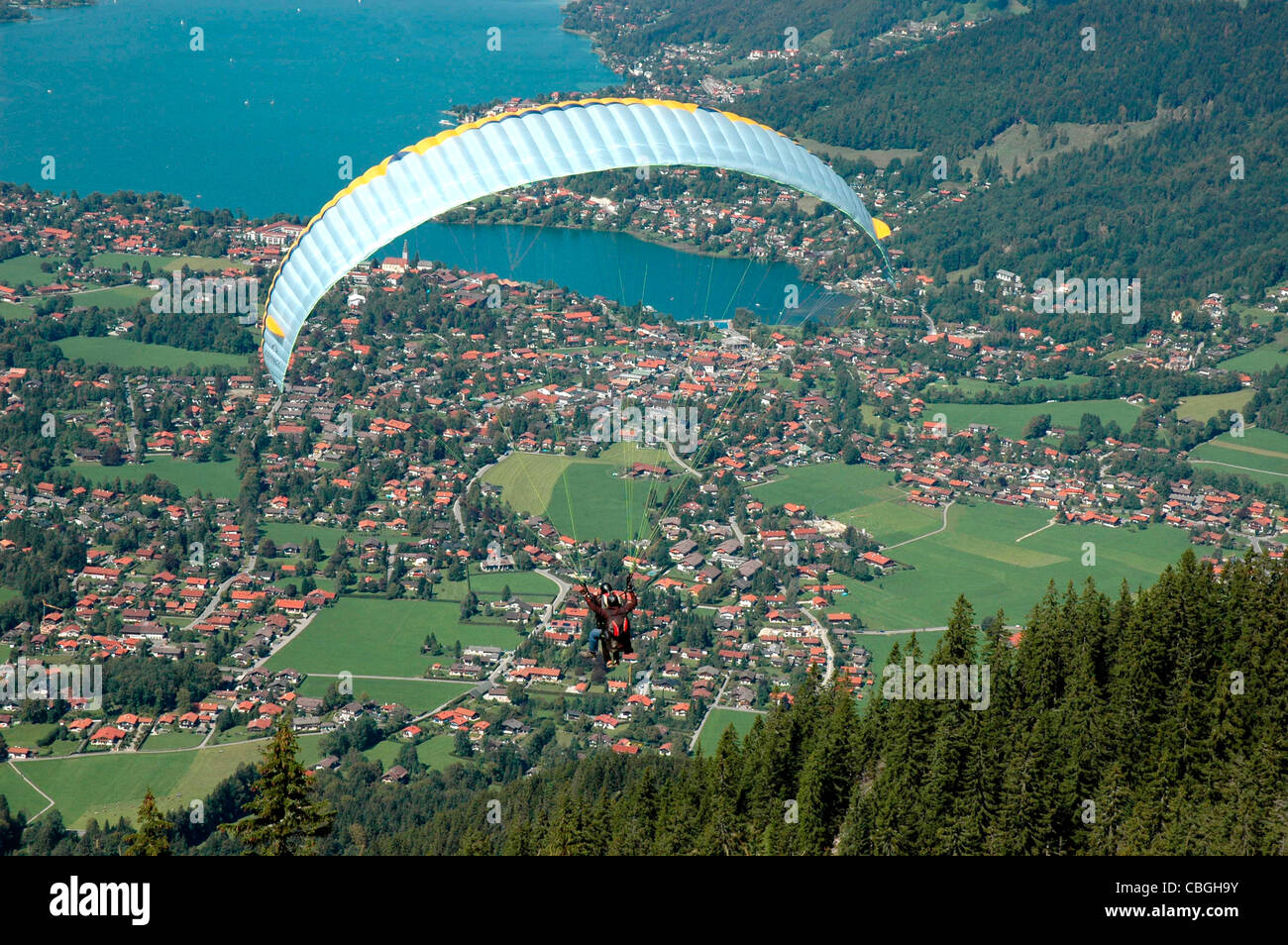 PARAGLIDERS ON WALLBERG MOUNTAIN,GERMANY Stock Photo - Alamy