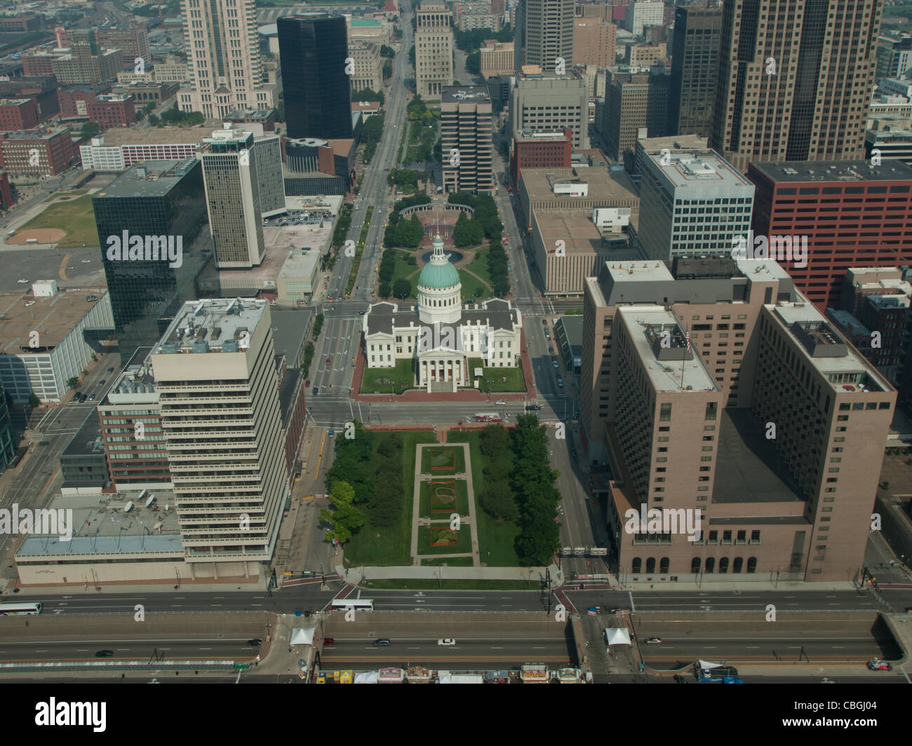 Gateway arch st louis aerial hi-res stock photography and images - Alamy