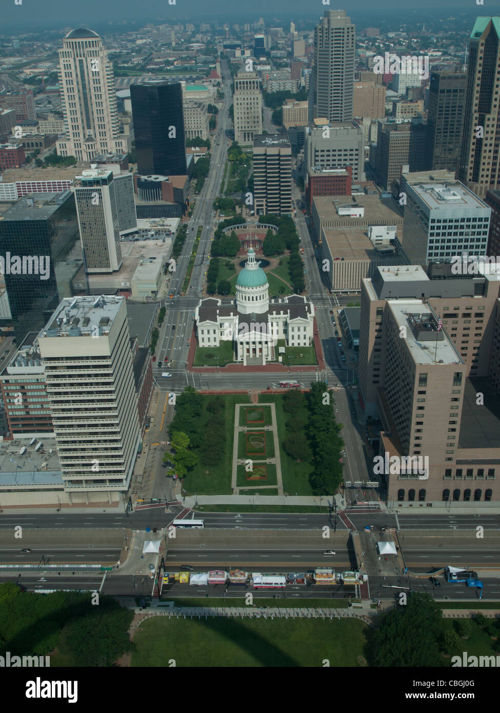 Gateway arch st louis aerial hi-res stock photography and images - Alamy