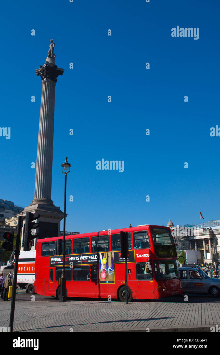Traffic roundabout london hi-res stock photography and images - Alamy