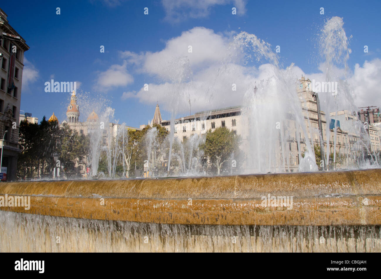Spain, Catalunya, Barcelona. Placa de Catalunya, popular downtown city ...