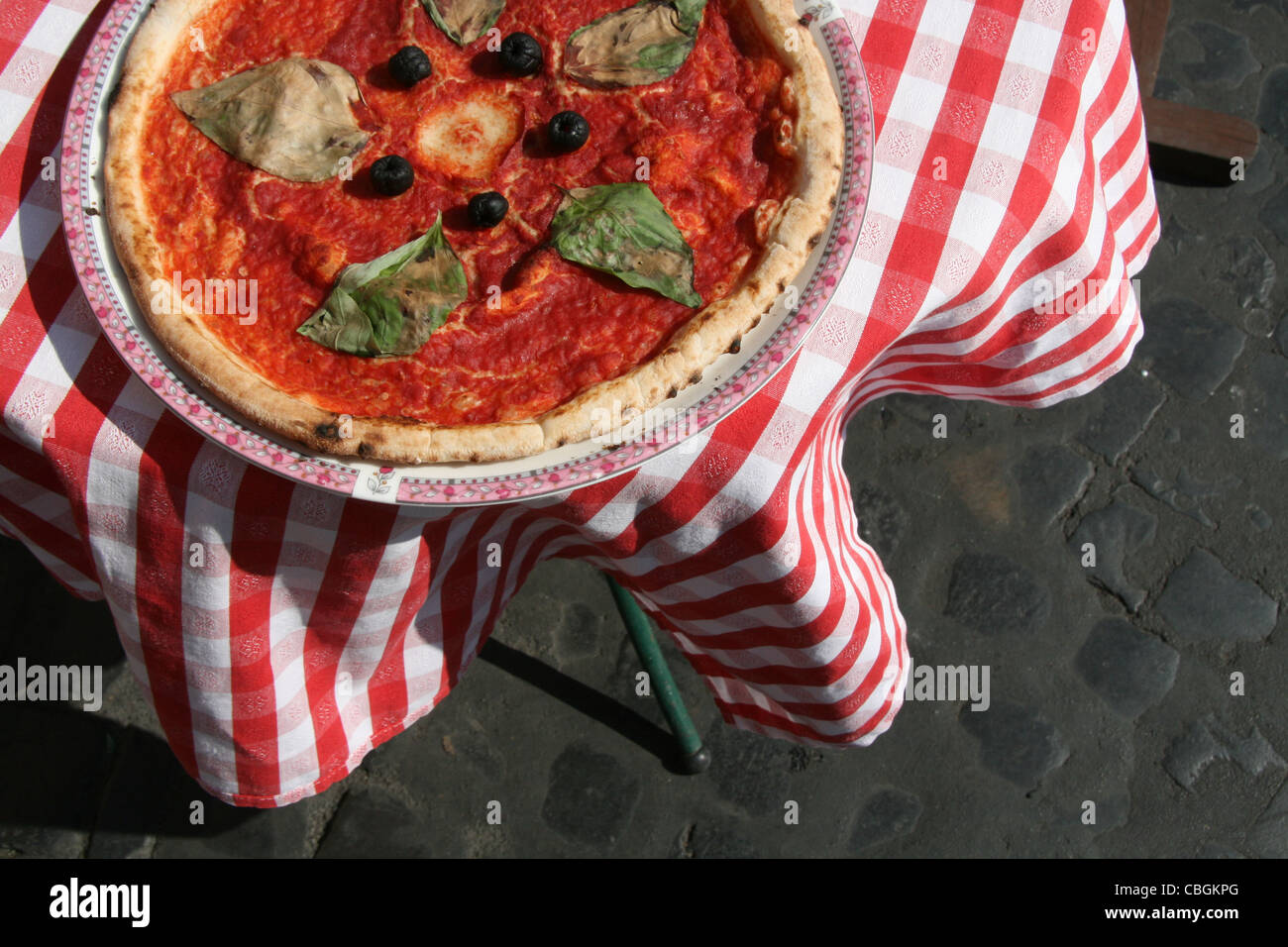 Out for dinner rome hi-res stock photography and images - Alamy