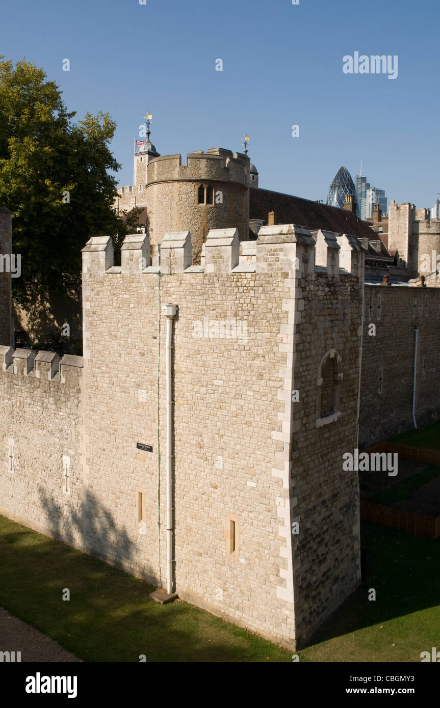 Tower of London fortress complex exterior Tower Hill area central ...