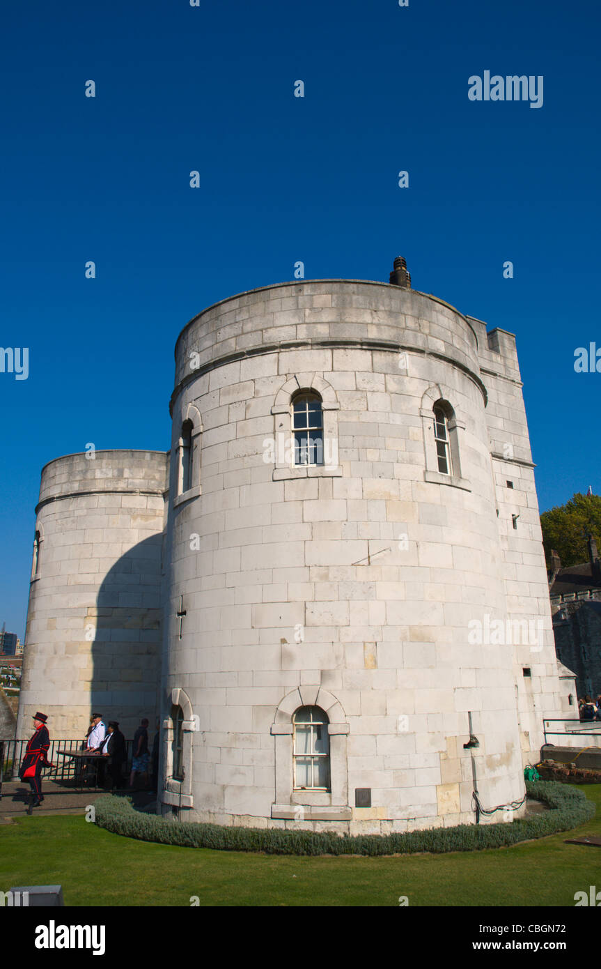 Middle tower of Tower of London fortress complex exterior Tower Hill ...