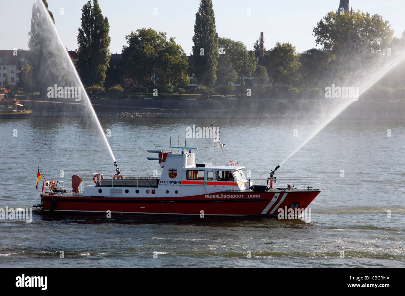 Fireboat hi-res stock photography and images - Alamy