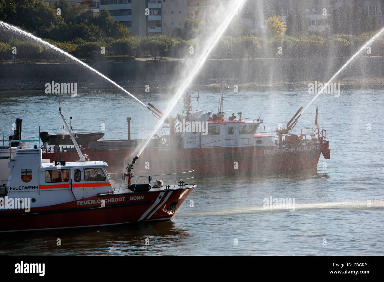 Fireboat hi-res stock photography and images - Alamy