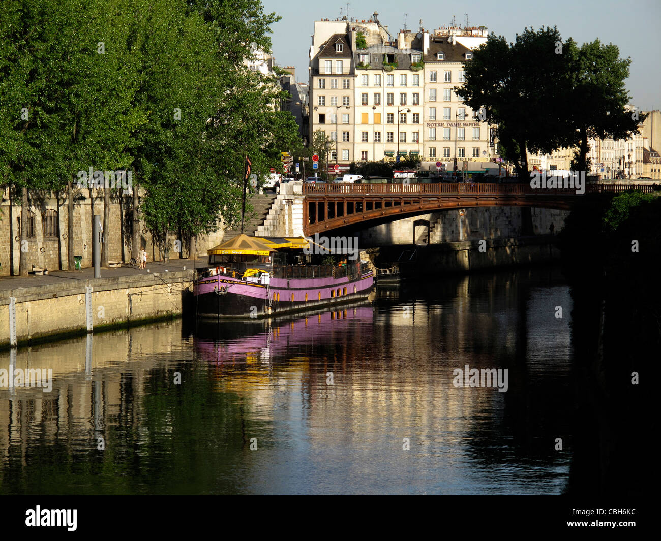 Montebello town hi-res stock photography and images - Alamy