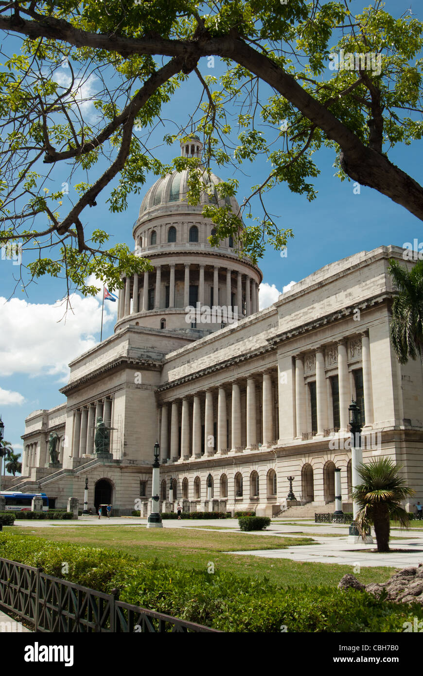 The capitolio building hi-res stock photography and images - Alamy
