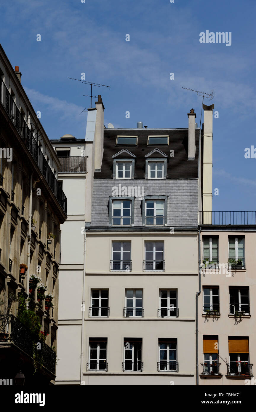 Small building in old town,Paris, France Stock Photo - Alamy