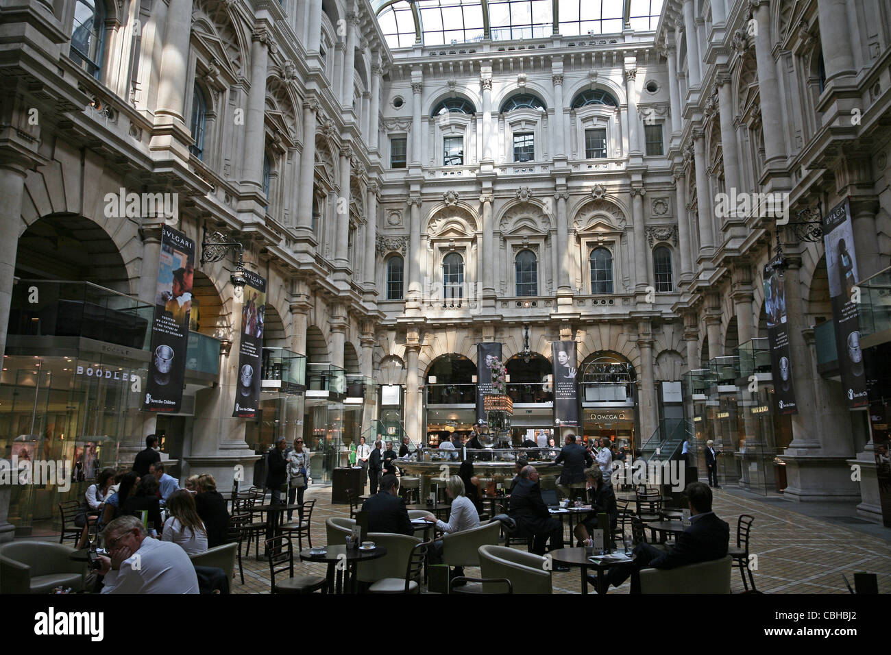 London atrium hi-res stock photography and images - Alamy