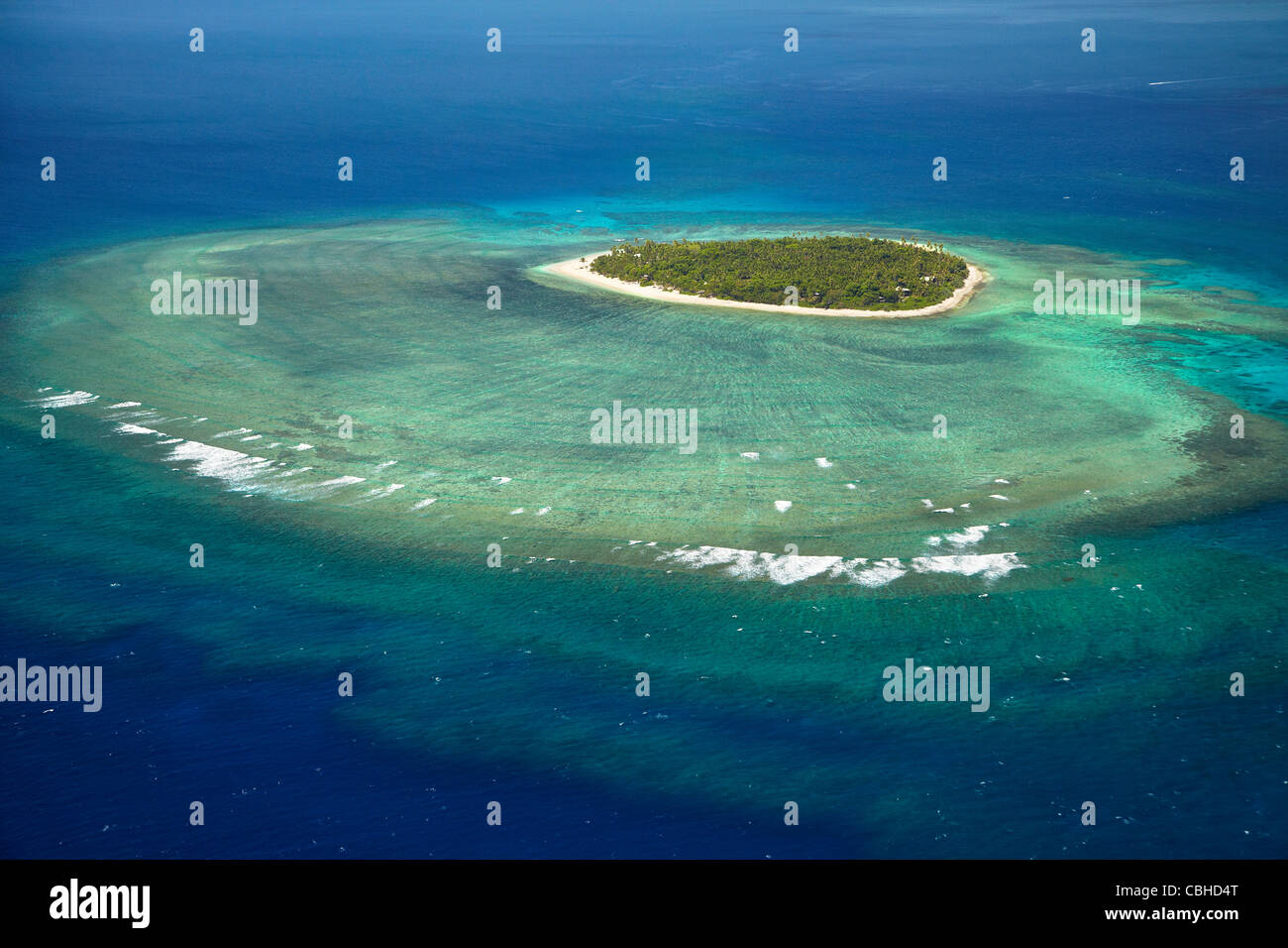 Restaurants surf break (left) and Tavarua Rights surf break, Tavarua ...