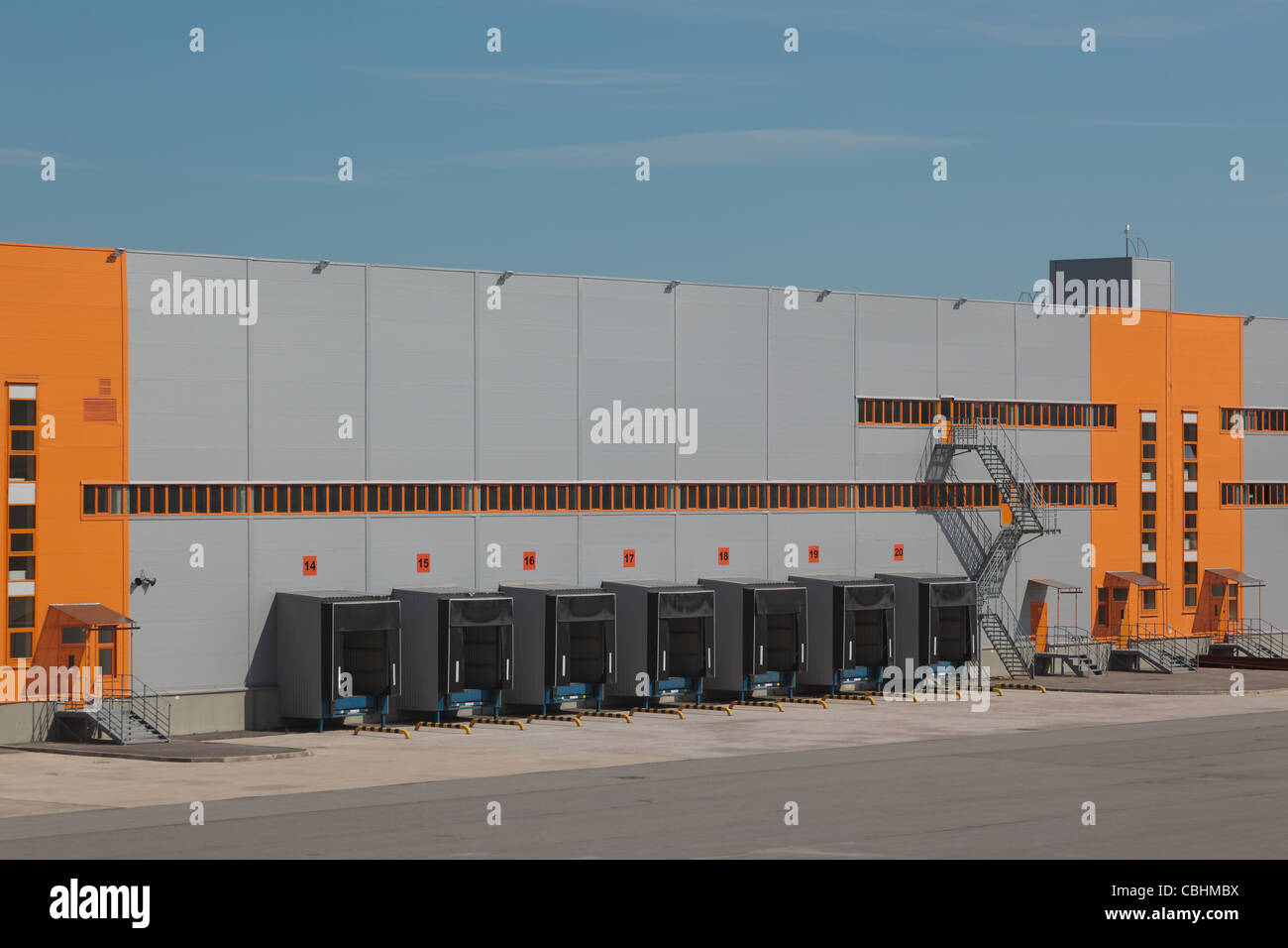 Warehouse. Empty loading docks Stock Photo - Alamy
