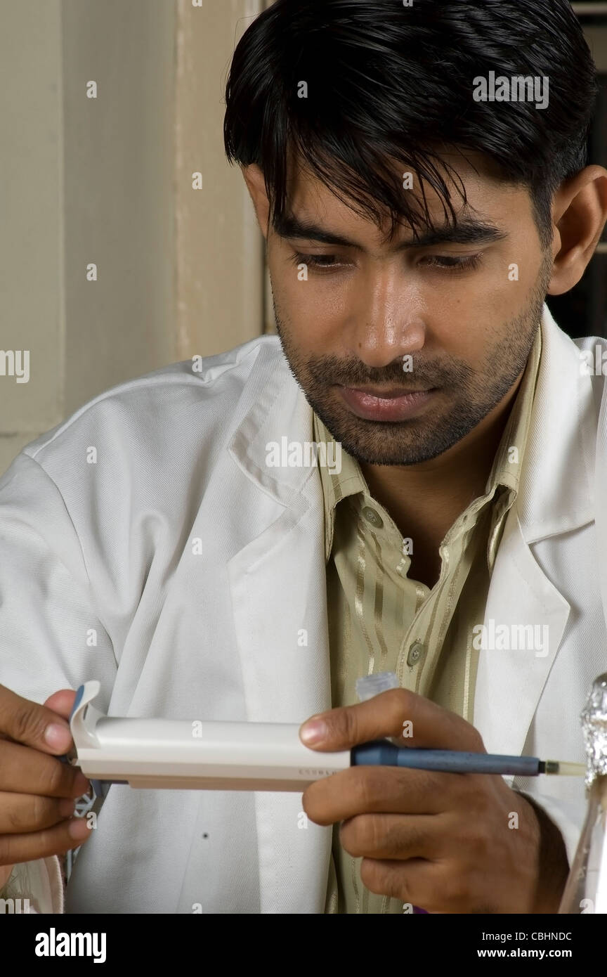 Indian medical student hi-res stock photography and images - Alamy