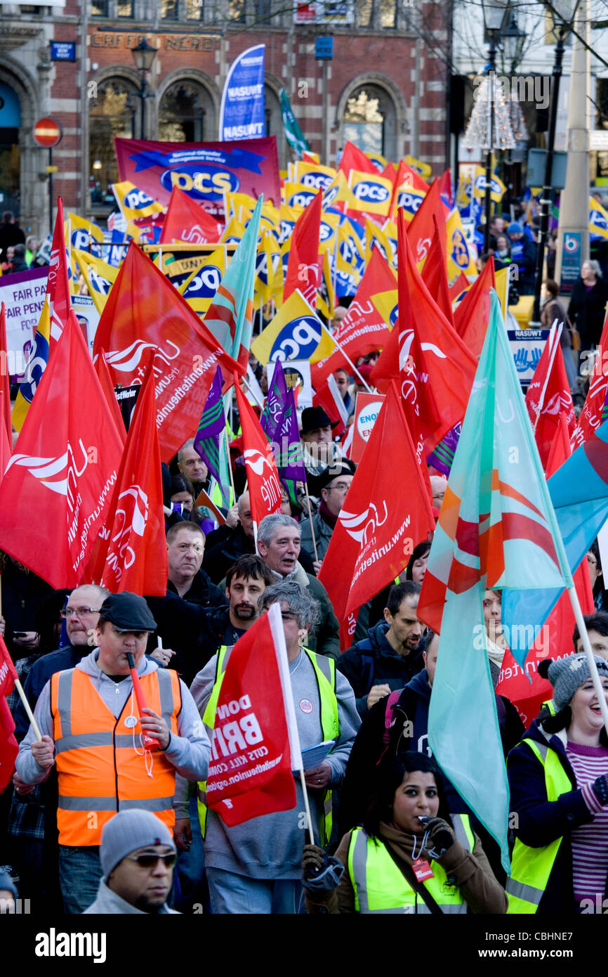 Strike unions hi-res stock photography and images - Alamy