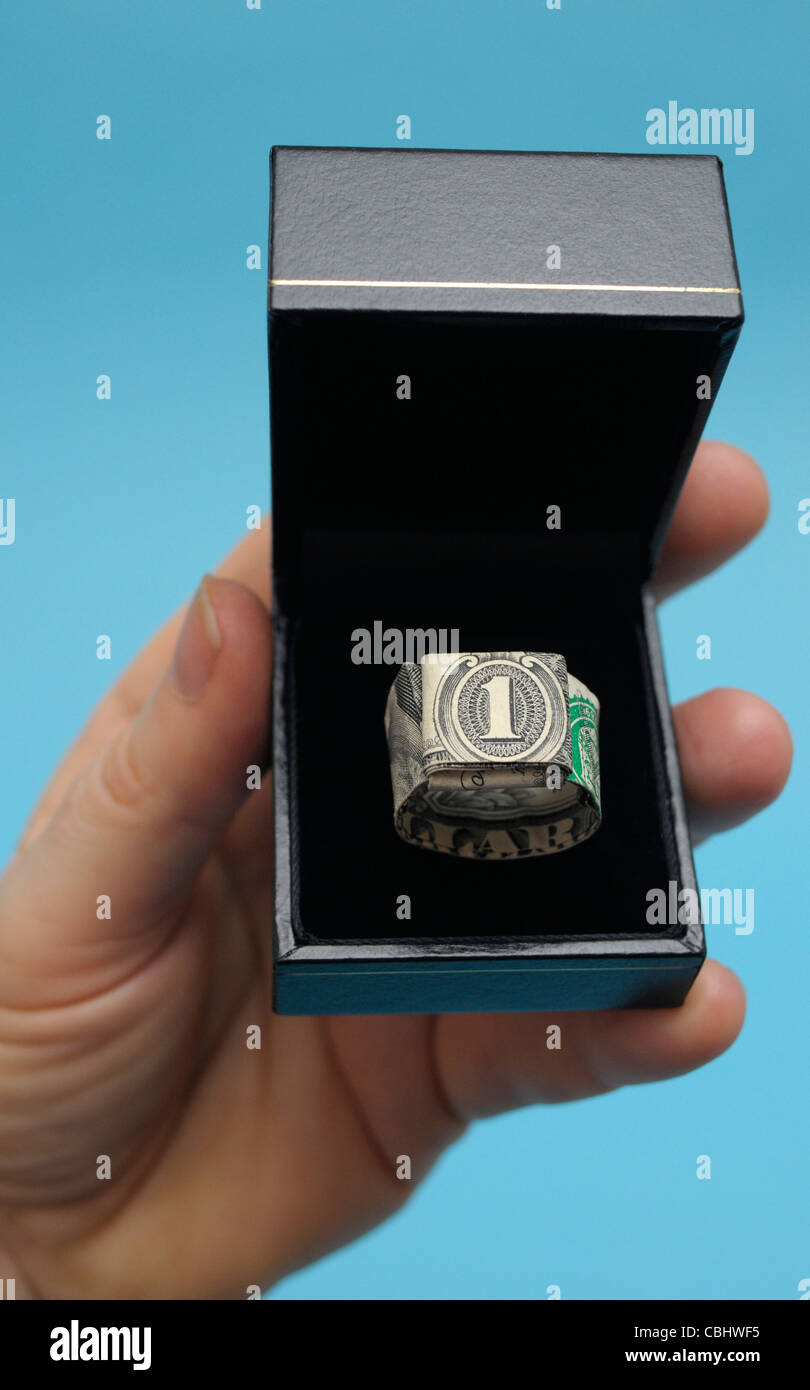 World made from origami hi-res stock photography and images - Alamy