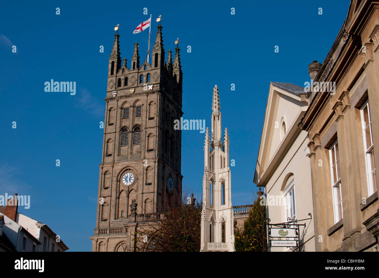 St. Mary`s Church and the War Memorial, Warwick, UK Stock Photo - Alamy